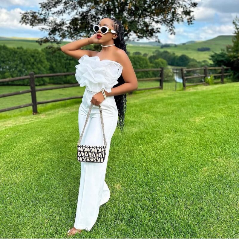 Weekend Chic 33 Stylish Outfits to Rock This Year (17) – Explore Trending