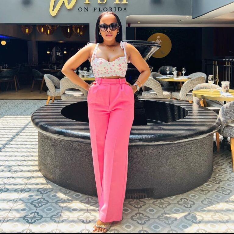 Weekend Wardrobe Wonders Stylish Outfit Ideas for Women to Shine (8 ...