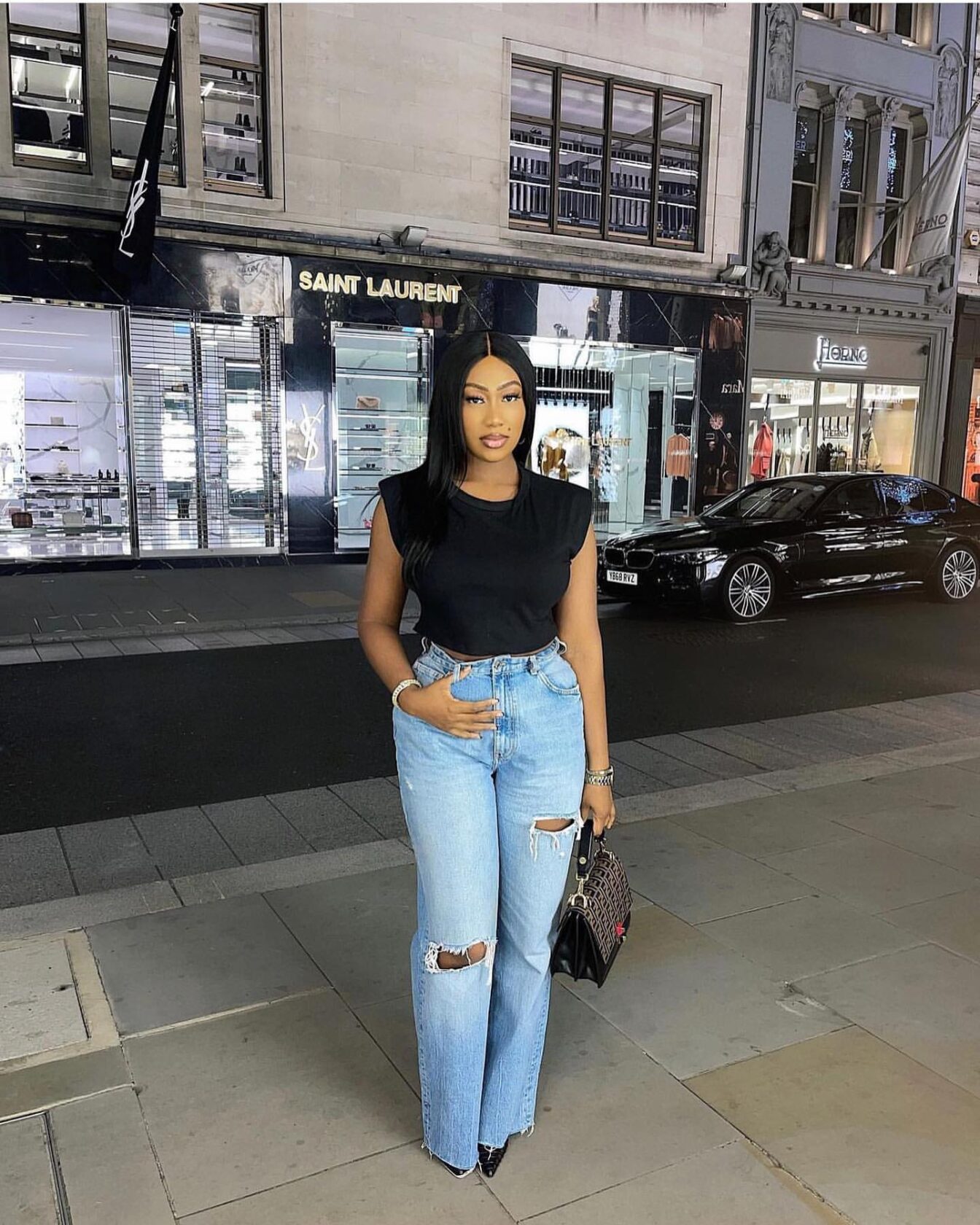 What to Wear for a Night Out Chic Going Out Outfits for Women (23 ...