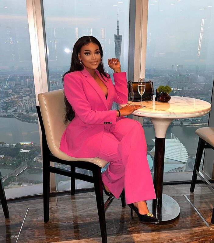 What to Wear for a Night Out Chic Going Out Outfits for Women (4 ...